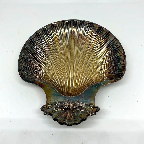 Accents | Vintage A1 Plate England Silver Plate Footed Scallop Shell ...